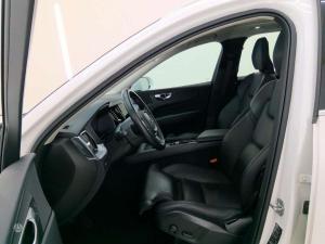 White Volvo XC60 2021 in Vilnius, with an engine capacity of 1.97 L and mileage of 255 thousand km for 23990 €, photo 6 on AUTOMOTO.COM.LV