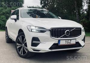 White Volvo XC60 2021 in Riga, with an engine capacity of 2.00 L and mileage of 129 thousand km for 29900 €, photo 3 on AUTOMOTO.COM.LV