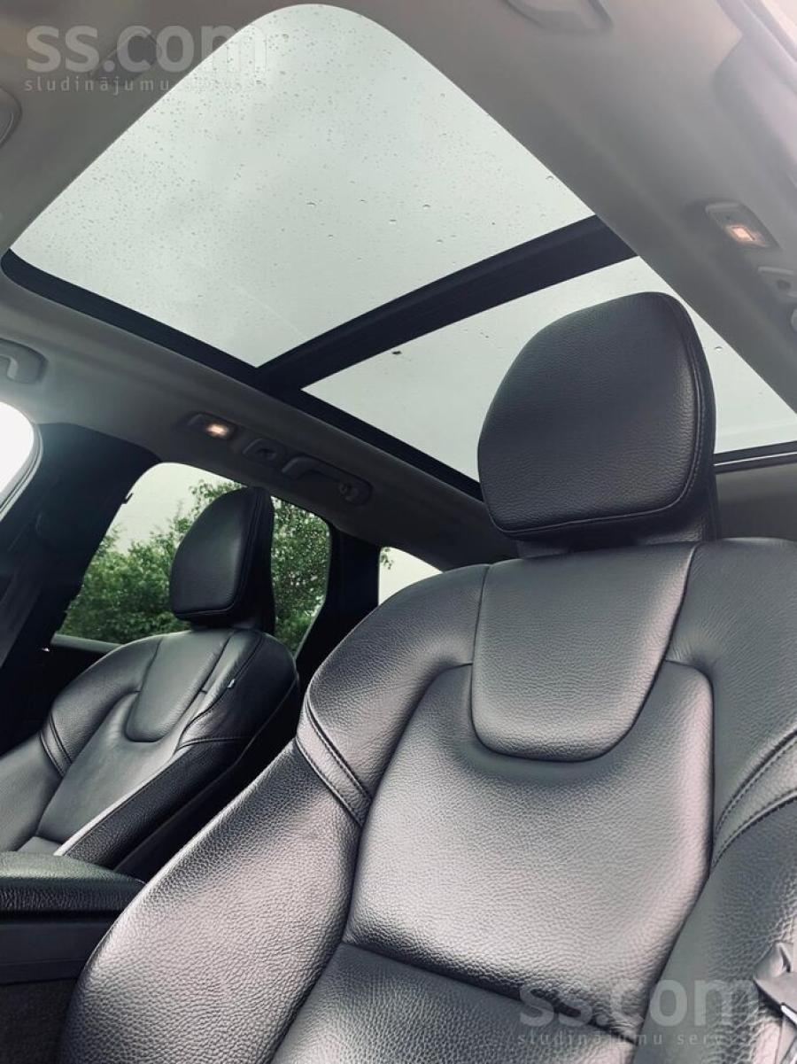 White Volvo XC60 2021 in Riga, with an engine capacity of 2.00 L and mileage of 129 thousand km for 29900 €, photo 13 on AUTOMOTO.COM.LV