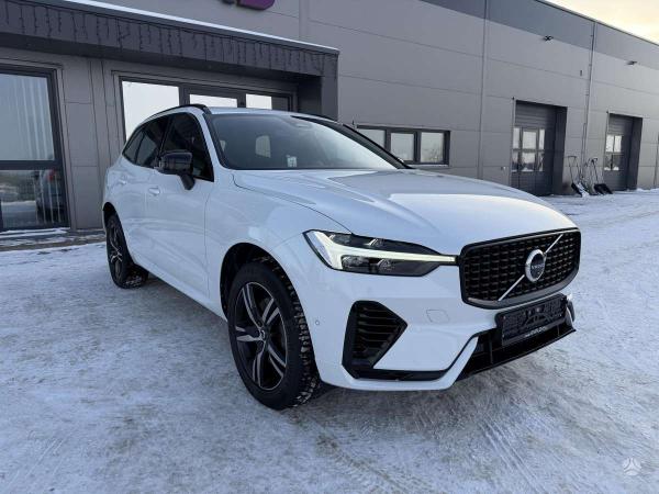 White Volvo XC60 2022 in Siauliai, with an engine capacity of 1.97 L and mileage of 113 thousand km for 41880 €, photo 5 on AUTOMOTO.COM.LV