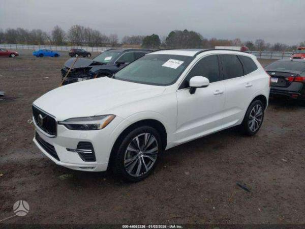 White Volvo XC60 2022 in Klaipeda, with an engine capacity of 1.97 L and mileage of 150 thousand km for 11000 €, photo 8 on AUTOMOTO.COM.LV