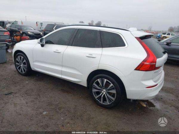 White Volvo XC60 2022 in Klaipeda, with an engine capacity of 1.97 L and mileage of 150 thousand km for 11000 €, photo 9 on AUTOMOTO.COM.LV