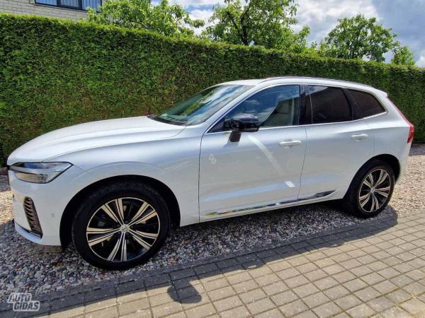 Balts Volvo XC60 2022 Kauņa, ar dzinēja tilpumu 2.00 L un nobraukumu 50 tūkst. km par 35000 €, foto 1 vietnē AUTOMOTO.COM.LV