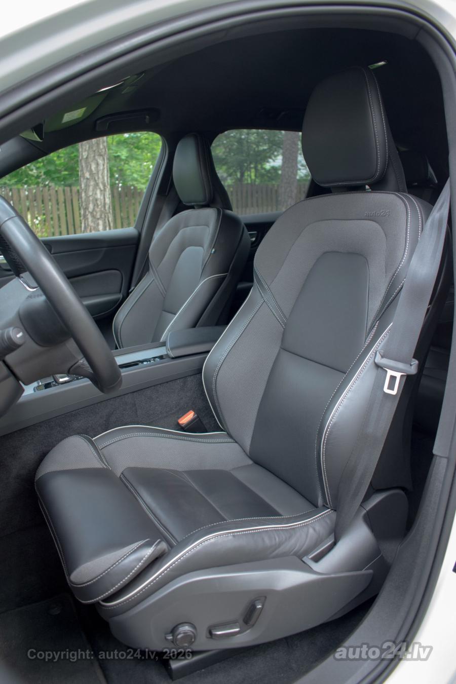 Balts Volvo XC60 2022 Tallina, ar dzinēja tilpumu 2.00 L un nobraukumu 93 tūkst. km par 37900 €, foto 11 vietnē AUTOMOTO.COM.LV