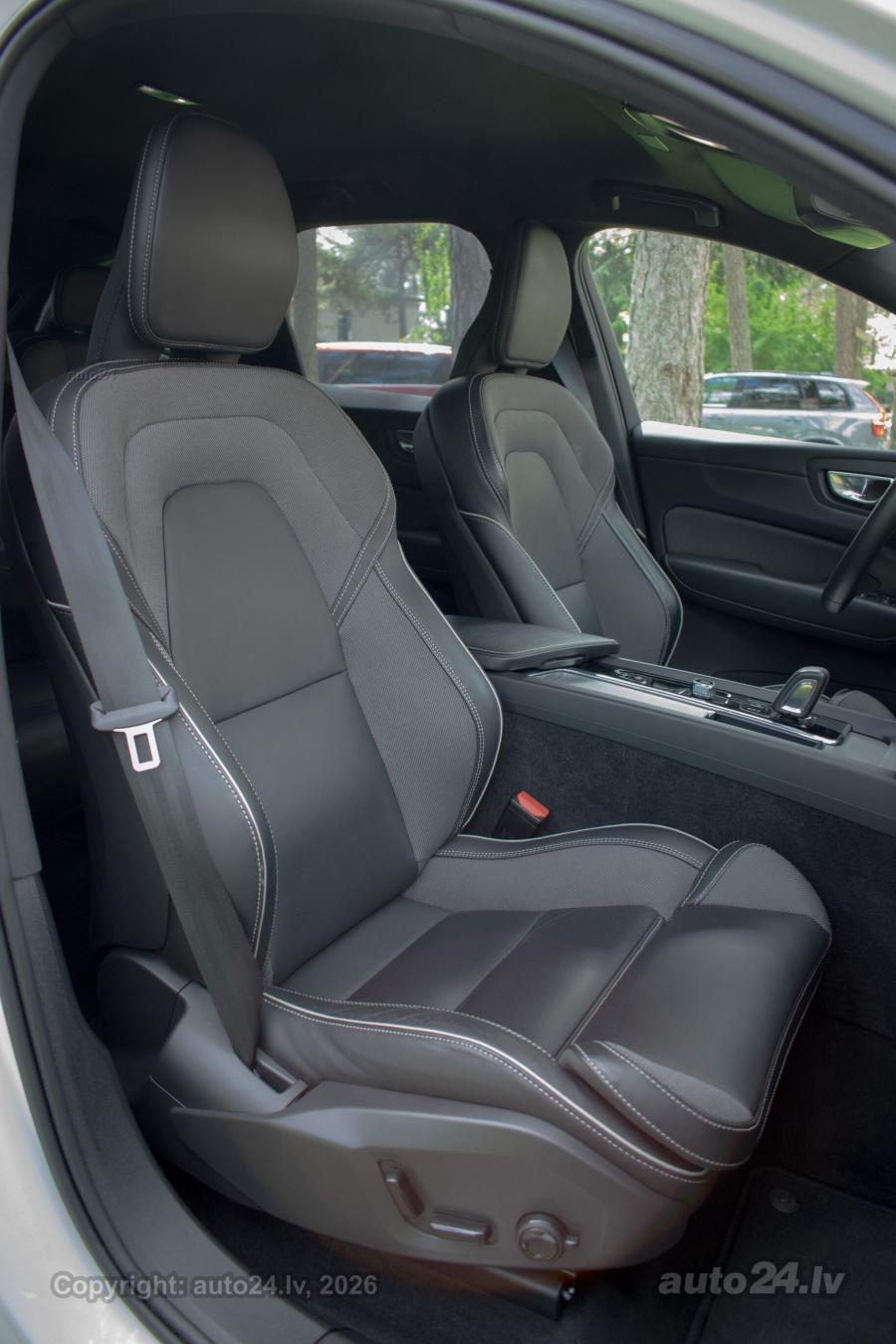 Balts Volvo XC60 2022 Tallina, ar dzinēja tilpumu 2.00 L un nobraukumu 93 tūkst. km par 37900 €, foto 12 vietnē AUTOMOTO.COM.LV