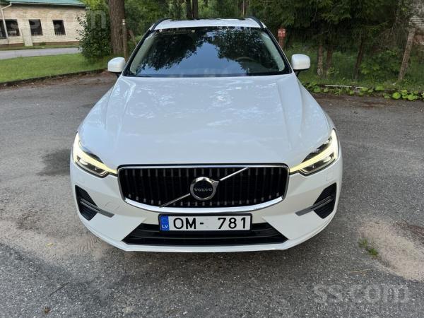 White Volvo XC60 2022 in Daugavpils, with an engine capacity of 2.00 L and mileage of 215 thousand km for 25000 €, photo 8 on AUTOMOTO.COM.LV