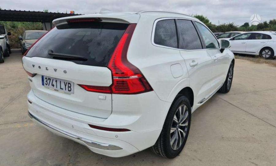 Balts Volvo XC60 2022 Viļņa, ar dzinēja tilpumu 1.97 L un nobraukumu 158 tūkst. km par 27490 €, foto 3 vietnē AUTOMOTO.COM.LV