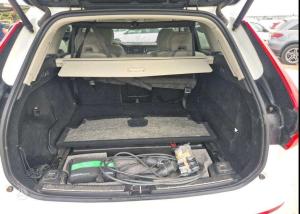 Balts Volvo XC60 2022 Viļņa, ar dzinēja tilpumu 1.97 L un nobraukumu 158 tūkst. km par 27490 €, foto 9 vietnē AUTOMOTO.COM.LV