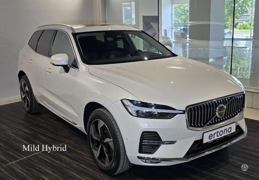 White Volvo XC60 2022 in Siauliai, with an engine capacity of 1.97 L and mileage of 36 thousand km for 31900 €, photo 1 on AUTOMOTO.COM.LV
