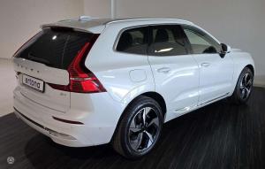 White Volvo XC60 2022 in Siauliai, with an engine capacity of 1.97 L and mileage of 36 thousand km for 31900 €, photo 4 on AUTOMOTO.COM.LV
