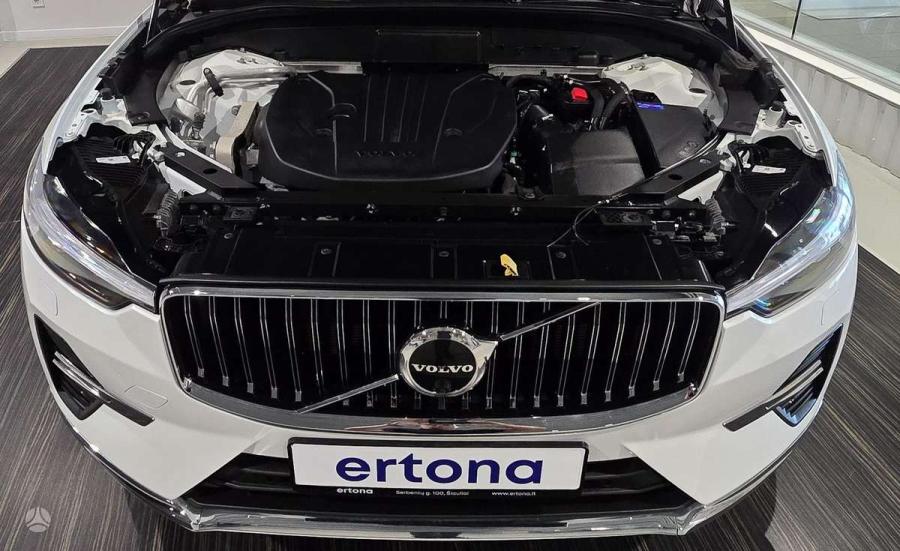 White Volvo XC60 2022 in Siauliai, with an engine capacity of 1.97 L and mileage of 36 thousand km for 31900 €, photo 36 on AUTOMOTO.COM.LV