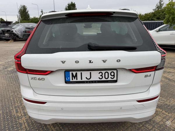 Balts Volvo XC60 2022 Šauļi, ar dzinēja tilpumu 2.00 L un nobraukumu 143 tūkst. km par 8850 €, foto 6 vietnē AUTOMOTO.COM.LV