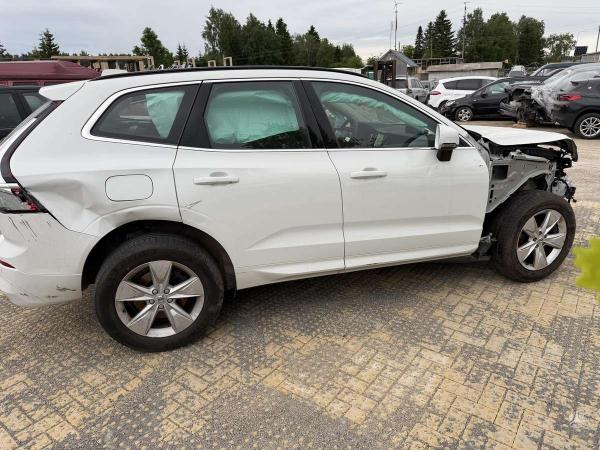 Balts Volvo XC60 2022 Šauļi, ar dzinēja tilpumu 2.00 L un nobraukumu 143 tūkst. km par 8850 €, foto 9 vietnē AUTOMOTO.COM.LV