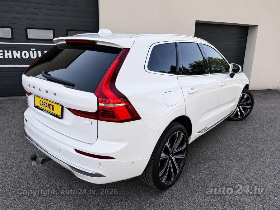 White Volvo XC60 2022 in Parnu, with an engine capacity of 2.00 L and mileage of 86 thousand km for 42990 €, photo 5 on AUTOMOTO.COM.LV