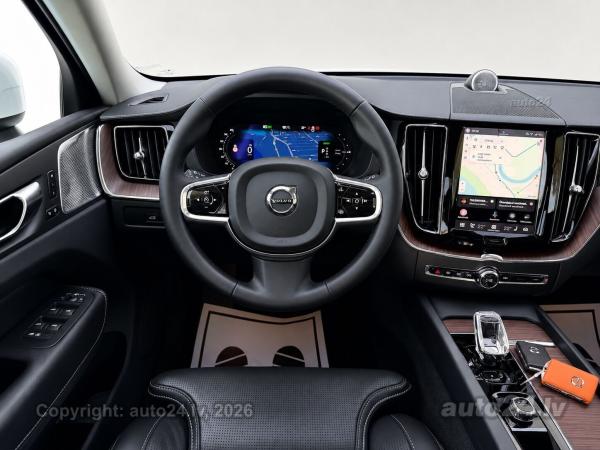 Balts Volvo XC60 2022 Pērnava, ar dzinēja tilpumu 2.00 L un nobraukumu 86 tūkst. km par 42990 €, foto 6 vietnē AUTOMOTO.COM.LV