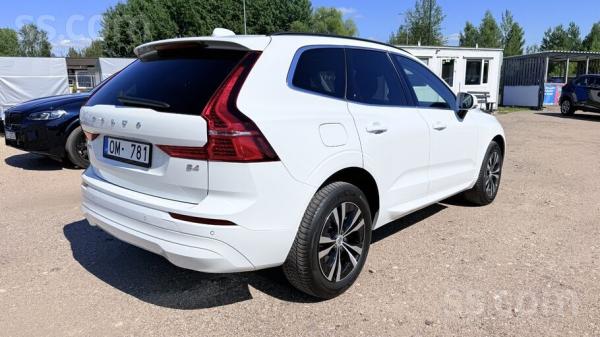 Balts Volvo XC60 2022 Daugavpils, ar dzinēja tilpumu 2.00 L un nobraukumu 0 tūkst. km par 24700 €, foto 5 vietnē AUTOMOTO.COM.LV