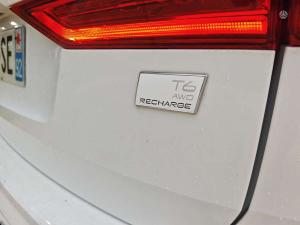 White Volvo XC60 2022 in Telschi, with an engine capacity of 1.97 L and mileage of 58 thousand km for 24800 €, photo 17 on AUTOMOTO.COM.LV