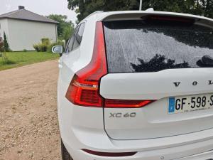 White Volvo XC60 2022 in Telschi, with an engine capacity of 1.97 L and mileage of 58 thousand km for 24800 €, photo 18 on AUTOMOTO.COM.LV