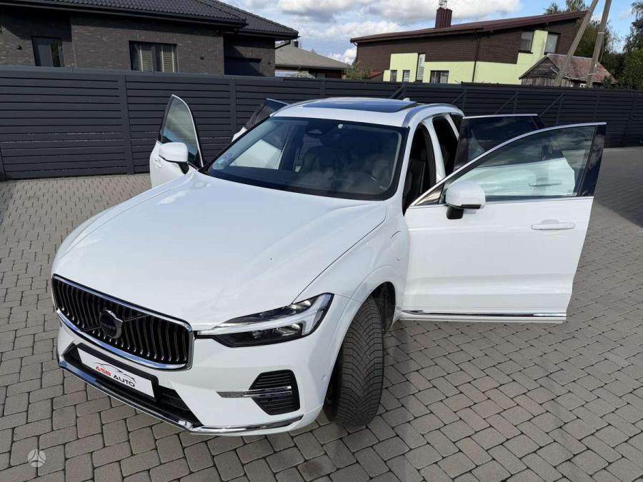 Balts Volvo XC60 2022 Telšiai, ar dzinēja tilpumu 1.97 L un nobraukumu 58 tūkst. km par 37750 €, foto 13 vietnē AUTOMOTO.COM.LV