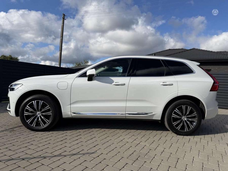 Balts Volvo XC60 2022 Telšiai, ar dzinēja tilpumu 1.97 L un nobraukumu 58 tūkst. km par 37750 €, foto 26 vietnē AUTOMOTO.COM.LV