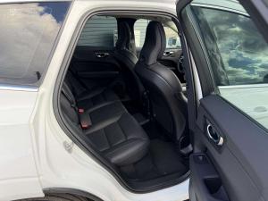 Balts Volvo XC60 2022 Telšiai, ar dzinēja tilpumu 1.97 L un nobraukumu 58 tūkst. km par 37750 €, foto 44 vietnē AUTOMOTO.COM.LV