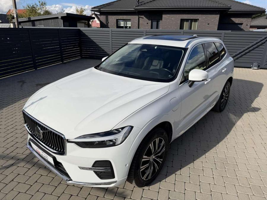 Balts Volvo XC60 2022 Telšiai, ar dzinēja tilpumu 1.97 L un nobraukumu 58 tūkst. km par 37750 €, foto 21 vietnē AUTOMOTO.COM.LV