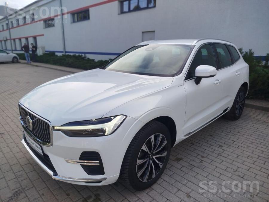 Balts Volvo XC60 2022 Rīga, ar dzinēja tilpumu 2.00 L un nobraukumu 145 tūkst. km par 25800 €, foto 1 vietnē AUTOMOTO.COM.LV