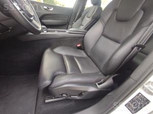 Balts Volvo XC60 2022 Rīga, ar dzinēja tilpumu 2.00 L un nobraukumu 145 tūkst. km par 25800 €, foto 13 vietnē AUTOMOTO.COM.LV
