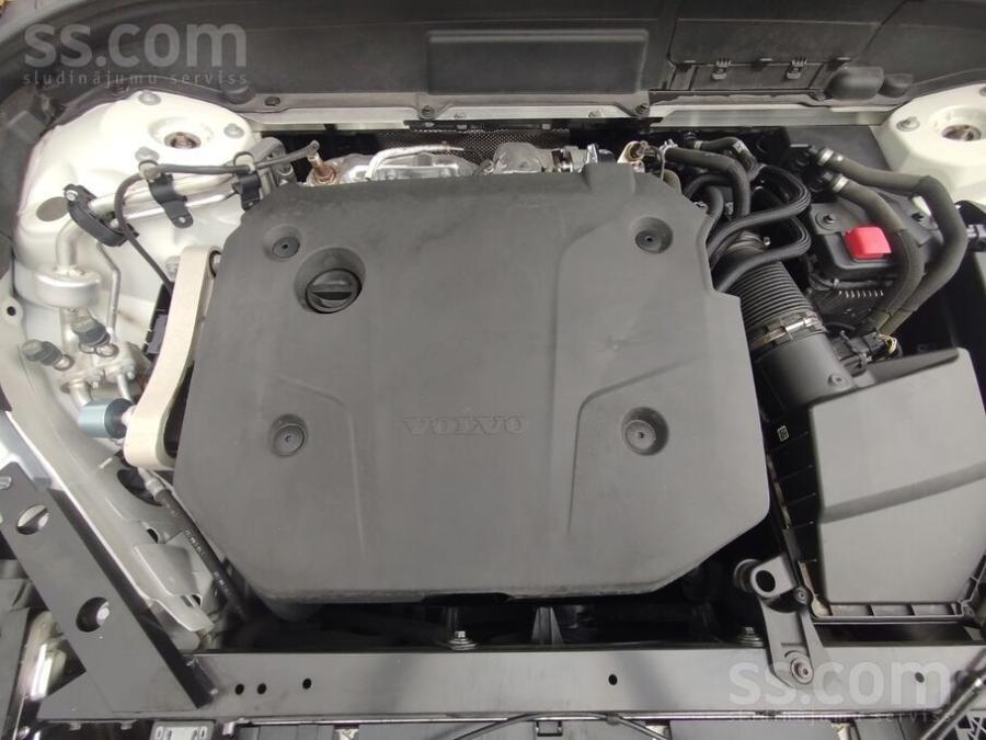 Balts Volvo XC60 2022 Rīga, ar dzinēja tilpumu 2.00 L un nobraukumu 145 tūkst. km par 25800 €, foto 22 vietnē AUTOMOTO.COM.LV