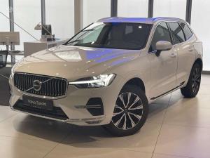 White Volvo XC60 2023 in Klaipeda, with an engine capacity of 1.97 L and mileage of 28 thousand km for 41600 €, photo  on AUTOMOTO.COM.LV
