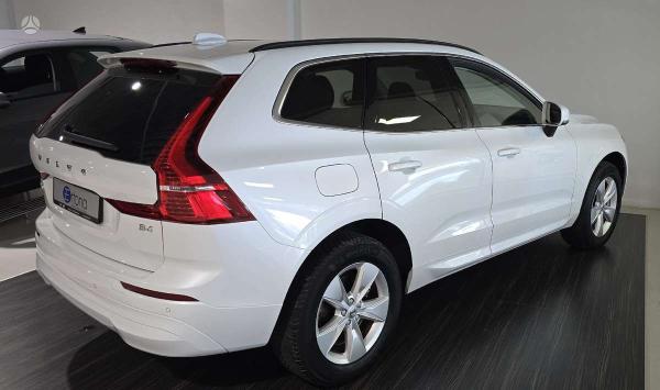 White Volvo XC60 2023 in Siauliai, with an engine capacity of 1.97 L and mileage of 26 thousand km for 31700 €, photo 3 on AUTOMOTO.COM.LV