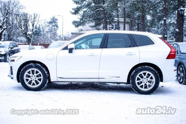 White Volvo XC60 2023 in Tallinn, with an engine capacity of 2.00 L and mileage of 115 thousand km for 40990 €, photo 6 on AUTOMOTO.COM.LV