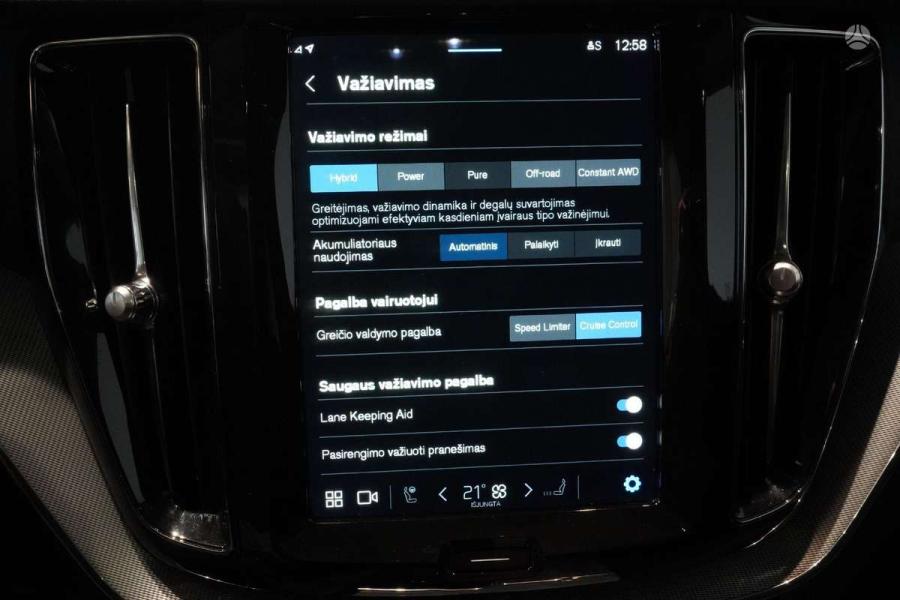 Белый Вольво ХС60 2023 в Вильнюс, объемом двигателя 1.97 л и пробегом 90 тыс. км за 42900 €, фото 21 на AUTOMOTO.COM.LV