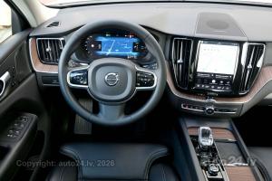 Balts Volvo XC60 2023 Tallina, ar dzinēja tilpumu 2.00 L un nobraukumu 75 tūkst. km par 45990 €, foto 9 vietnē AUTOMOTO.COM.LV