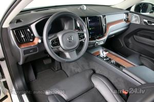 Balts Volvo XC60 2024 Pērnava, ar dzinēja tilpumu 2.00 L un nobraukumu 30 tūkst. km par 49990 €, foto 8 vietnē AUTOMOTO.COM.LV