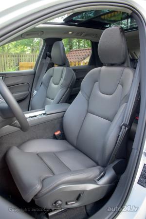 Balts Volvo XC60 2024 Tallina, ar dzinēja tilpumu 2.00 L un nobraukumu 71 tūkst. km par 45900 €, foto 11 vietnē AUTOMOTO.COM.LV