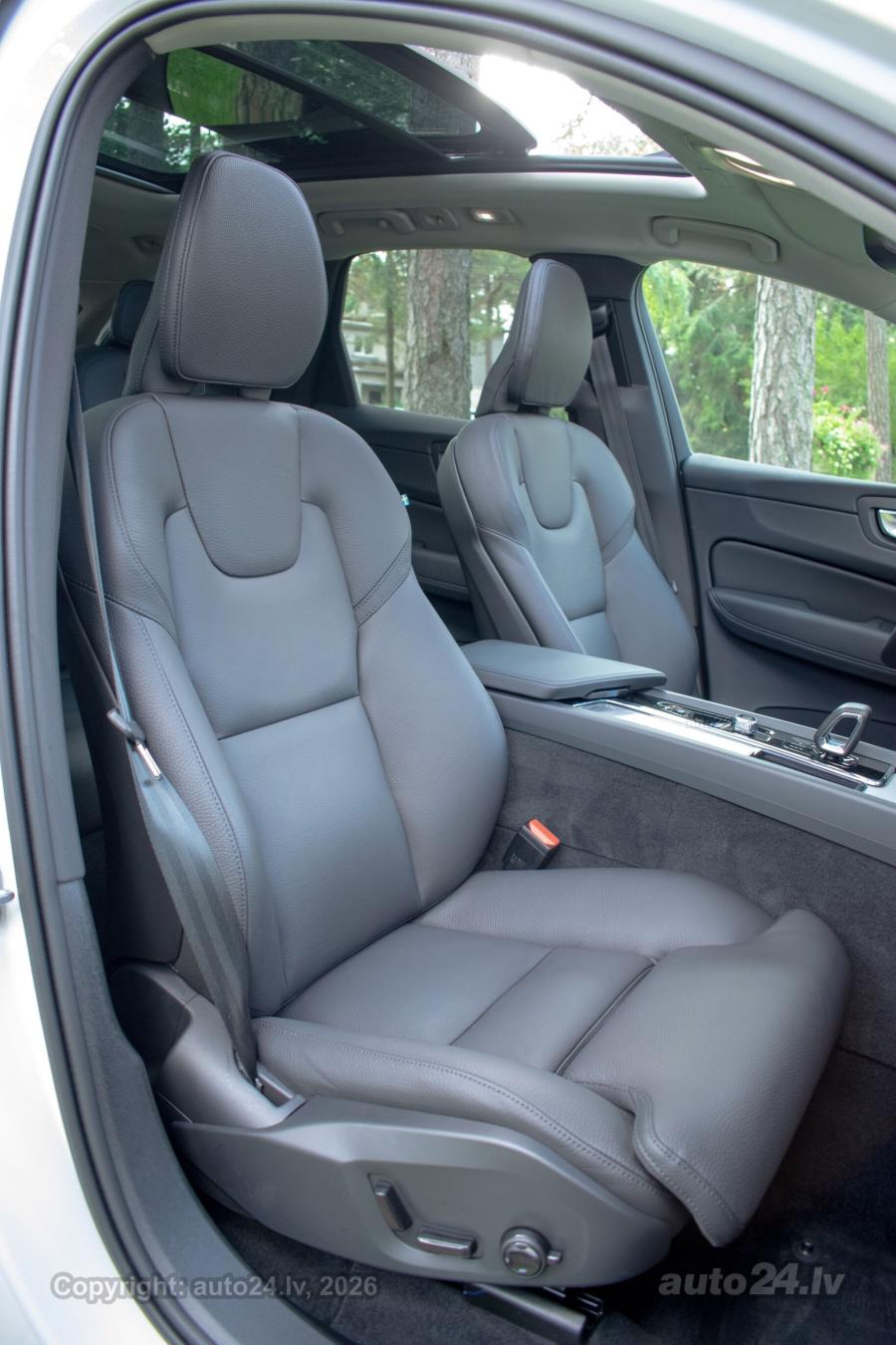 Balts Volvo XC60 2024 Tallina, ar dzinēja tilpumu 2.00 L un nobraukumu 71 tūkst. km par 45900 €, foto 12 vietnē AUTOMOTO.COM.LV
