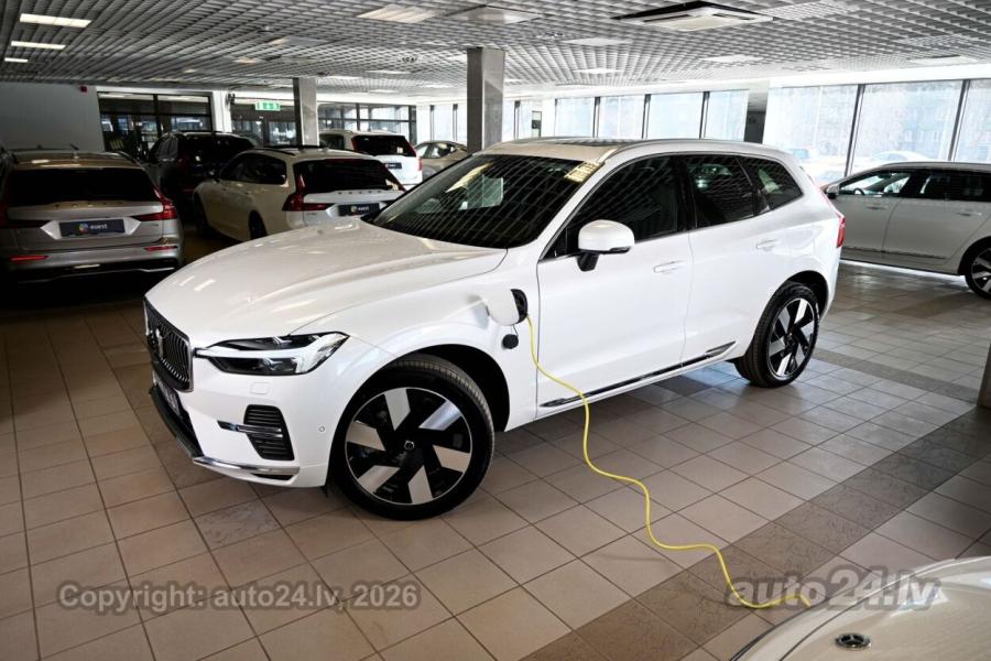 White Volvo XC60 2025 in Tallinn, with an engine capacity of 2.00 L and mileage of 11 thousand km for 60900 €, photo 7 on AUTOMOTO.COM.LV