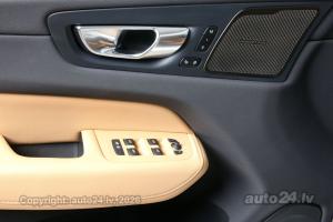 Balts Volvo XC60 2025 Pērnava, ar dzinēja tilpumu 2.00 L un nobraukumu 16 tūkst. km par 54990 €, foto 14 vietnē AUTOMOTO.COM.LV