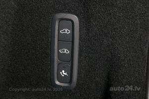 Balts Volvo XC60 2025 Pērnava, ar dzinēja tilpumu 2.00 L un nobraukumu 16 tūkst. km par 54990 €, foto 16 vietnē AUTOMOTO.COM.LV