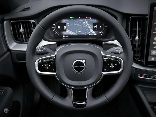 Balts Volvo XC60 2026 Kauņa, ar dzinēja tilpumu 1.97 L un nobraukumu 10 tūkst. km par 56500 €, foto 10 vietnē AUTOMOTO.COM.LV