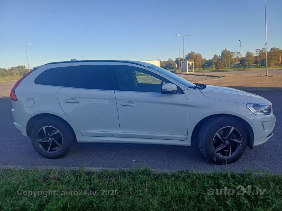 Balts Volvo XC60 2013 Tallina, ar dzinēja tilpumu 2.40 L un nobraukumu 322 tūkst. km par 9000 €, foto 8 vietnē AUTOMOTO.COM.LV