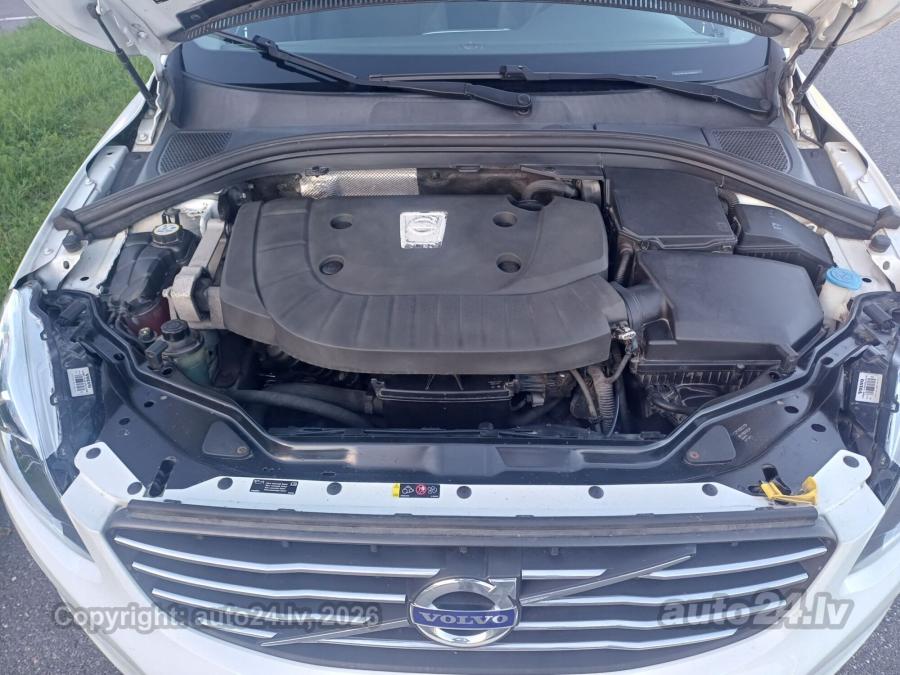 Balts Volvo XC60 2013 Tallina, ar dzinēja tilpumu 2.40 L un nobraukumu 322 tūkst. km par 9000 €, foto 11 vietnē AUTOMOTO.COM.LV
