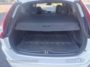 Balts Volvo XC60 2013 Tallina, ar dzinēja tilpumu 2.40 L un nobraukumu 322 tūkst. km par 9000 €, foto 16 vietnē AUTOMOTO.COM.LV