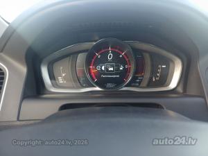 Balts Volvo XC60 2013 Tallina, ar dzinēja tilpumu 2.40 L un nobraukumu 322 tūkst. km par 9000 €, foto 21 vietnē AUTOMOTO.COM.LV