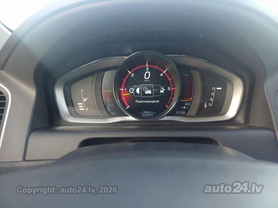 Balts Volvo XC60 2013 Tallina, ar dzinēja tilpumu 2.40 L un nobraukumu 322 tūkst. km par 9000 €, foto 21 vietnē AUTOMOTO.COM.LV
