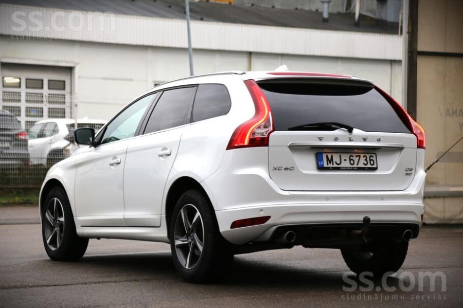 Balts Volvo XC60 2014 Rīga, ar dzinēja tilpumu 2.40 L un nobraukumu 240 tūkst. km par 13500 €, foto 5 vietnē AUTOMOTO.COM.LV