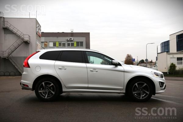 White Volvo XC60 2014 in Riga, with an engine capacity of 2.40 L and mileage of 240 thousand km for 13500 €, photo 9 on AUTOMOTO.COM.LV