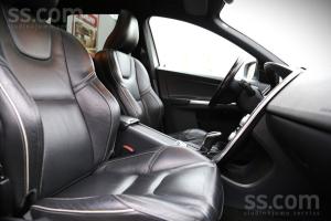 Balts Volvo XC60 2014 Rīga, ar dzinēja tilpumu 2.40 L un nobraukumu 240 tūkst. km par 13500 €, foto 14 vietnē AUTOMOTO.COM.LV