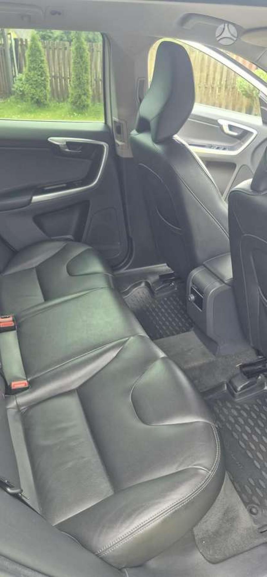 Balts Volvo XC60 2015 Varėna, ar dzinēja tilpumu 1.97 L un nobraukumu 142 tūkst. km par 14700 €, foto 8 vietnē AUTOMOTO.COM.LV